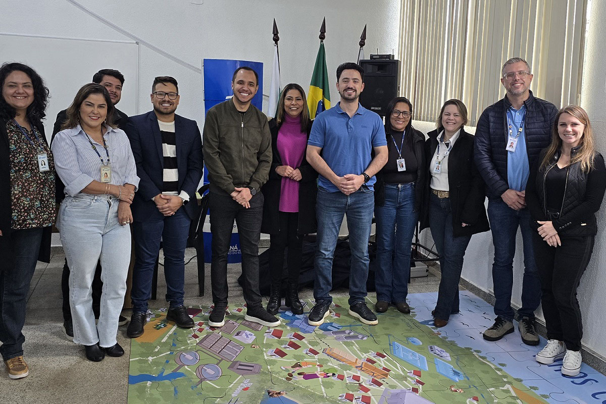 Sanepar entrega para escolas de Apucarana material pedagógico com ...
